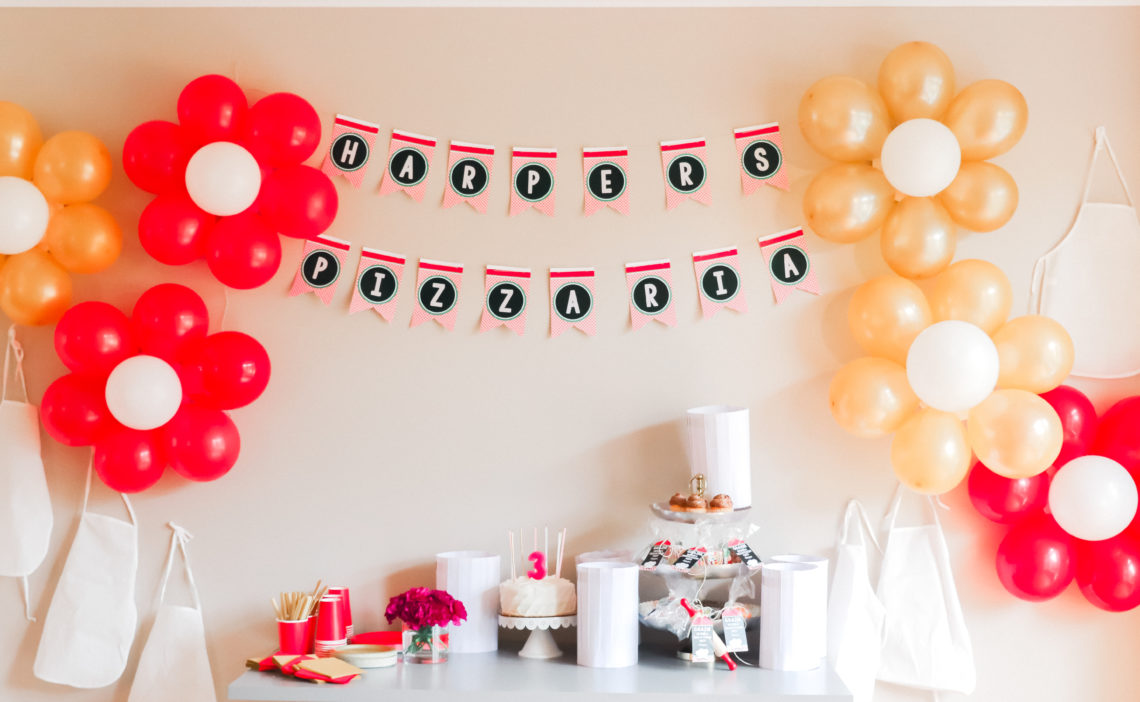 4 Steps to a quick and cute Pizza Party | Rosalynn Daniels